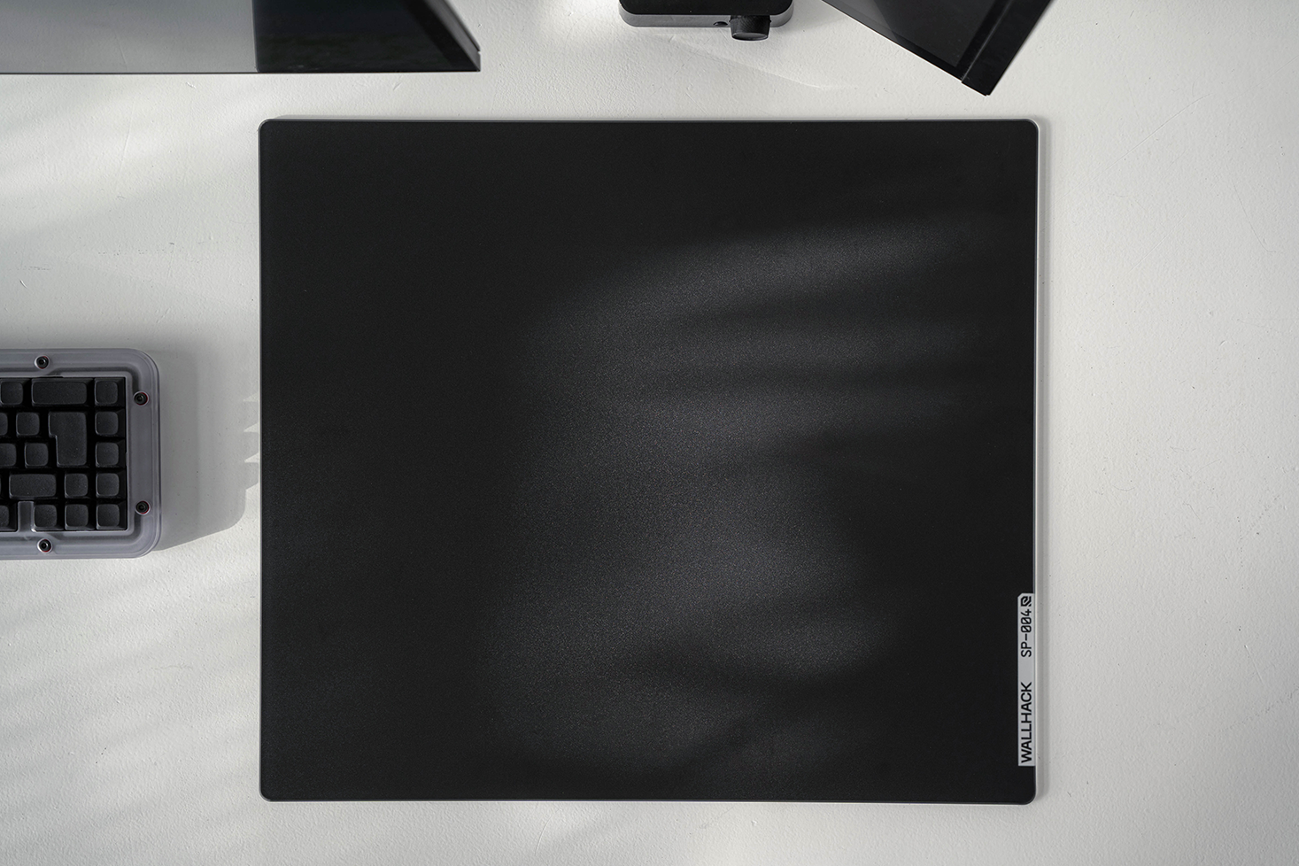SP-004 Black Glass Gaming Mousepad | Wallhack
